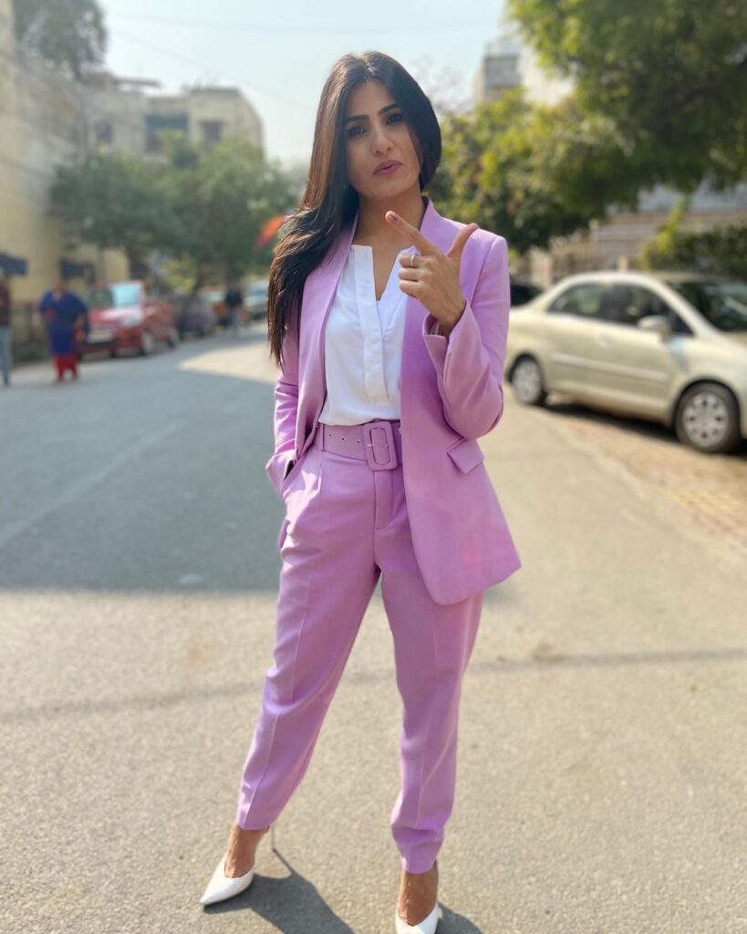 Rubika Liyaquat: The Journey Of A News Anchor Who Made Headlines – Stagbite